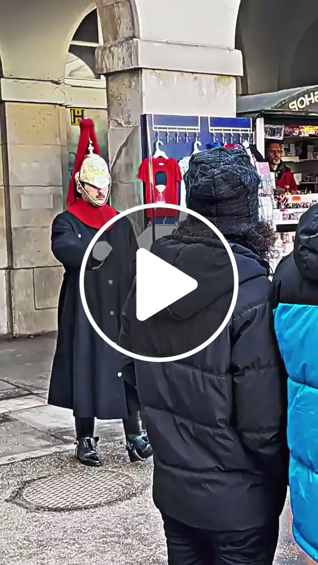 Boston accent helps "bear, pear, chair, hair" rhyming video go viral ...