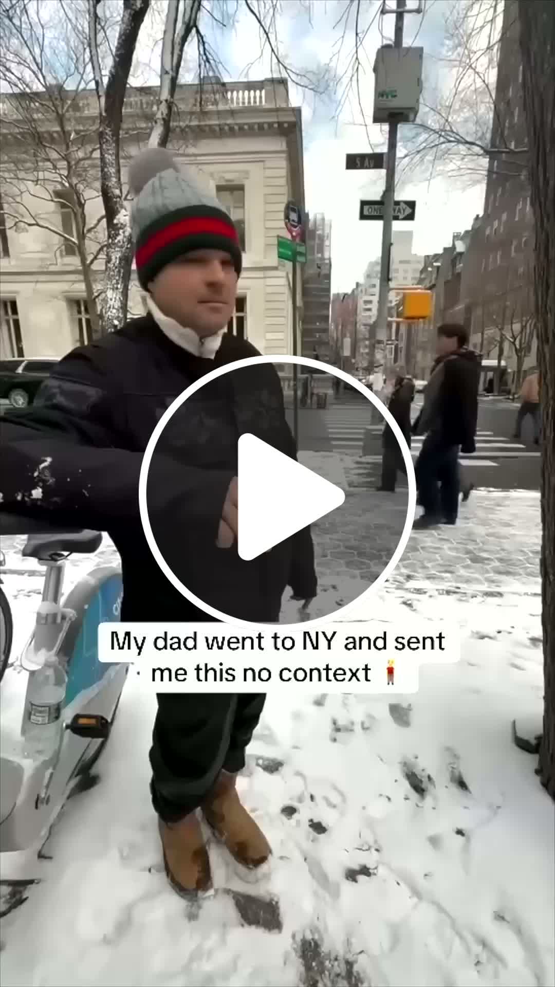 Her dad texted her the funniest video 😂 - NewsBreak